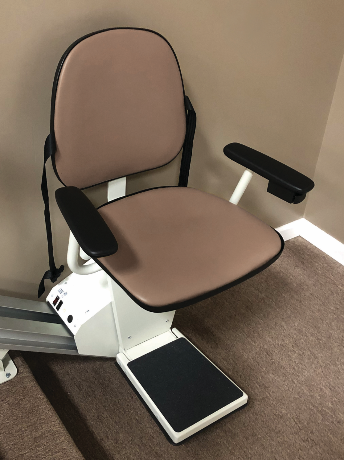 Legacy II Indoor/Outdoor Stairlift | Staying Home