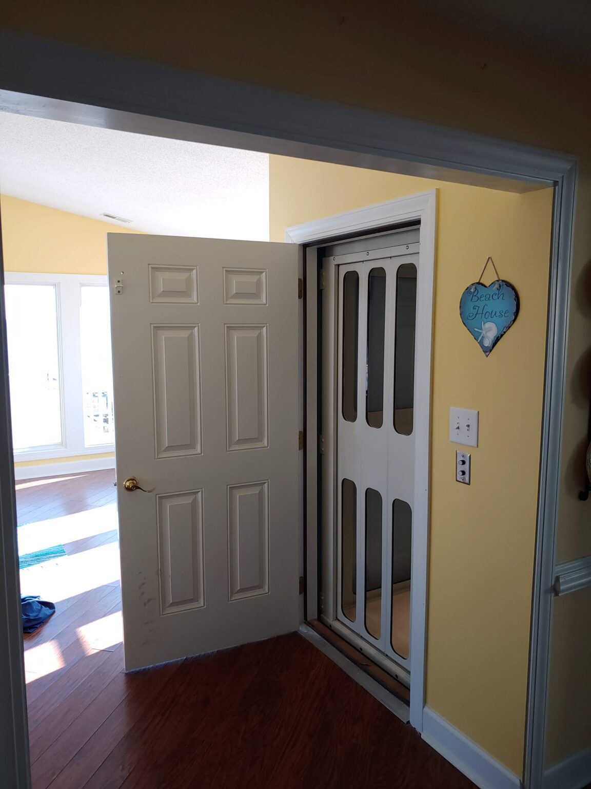 Residential Elevators - Battery-Powered Elevators for Homes