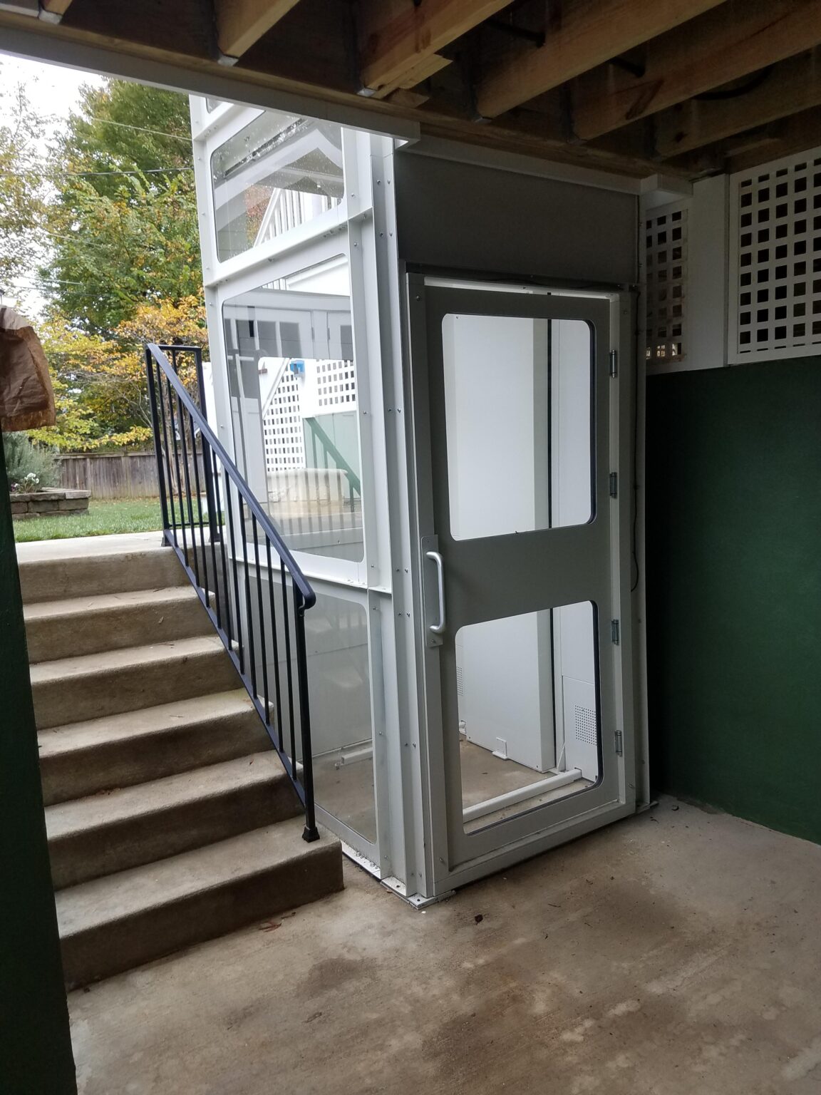Vertical Platform Lift - Accessibility Solutions for Homes & Businesses